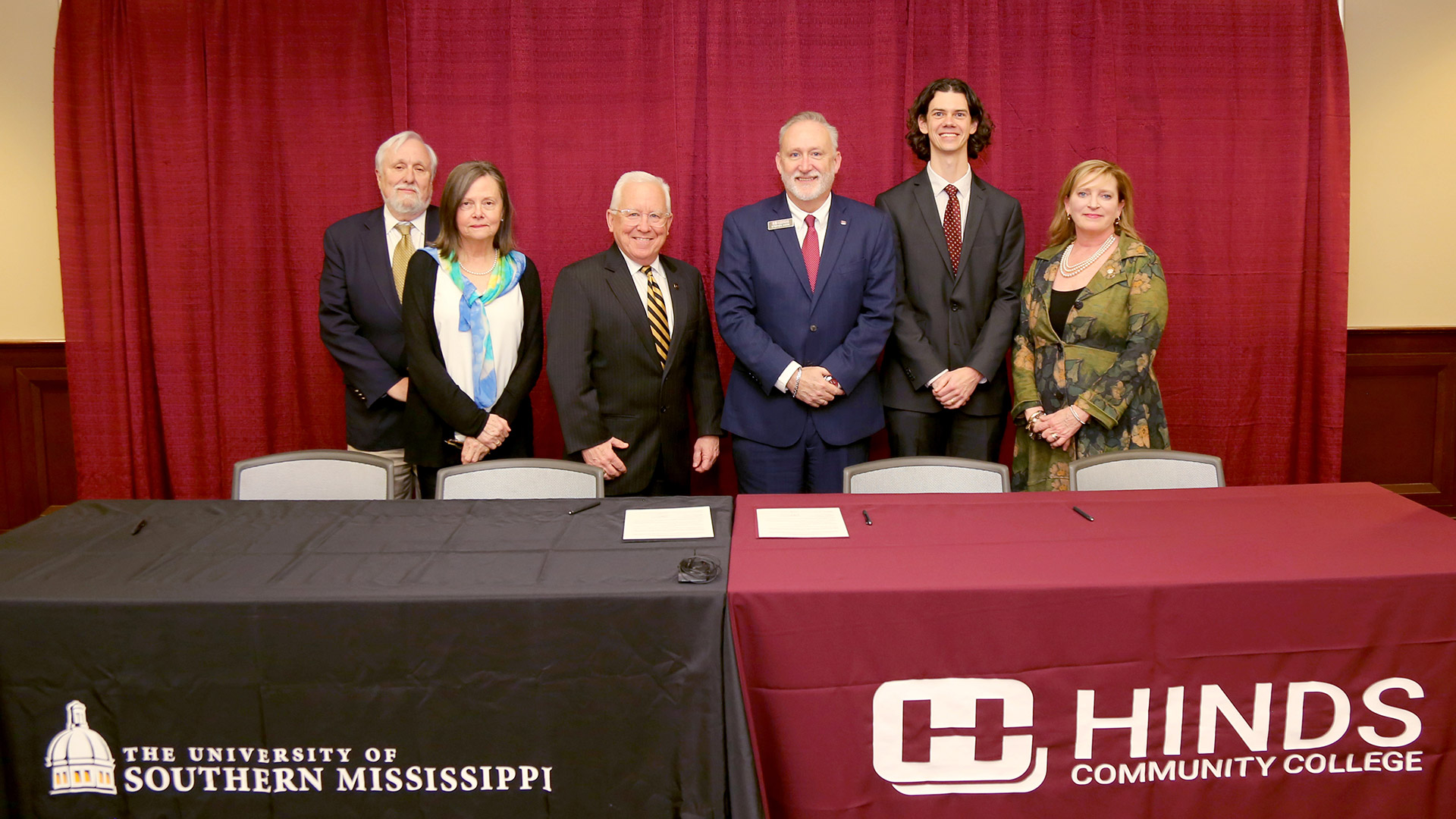 Hinds, USM sign Honors transfer agreement