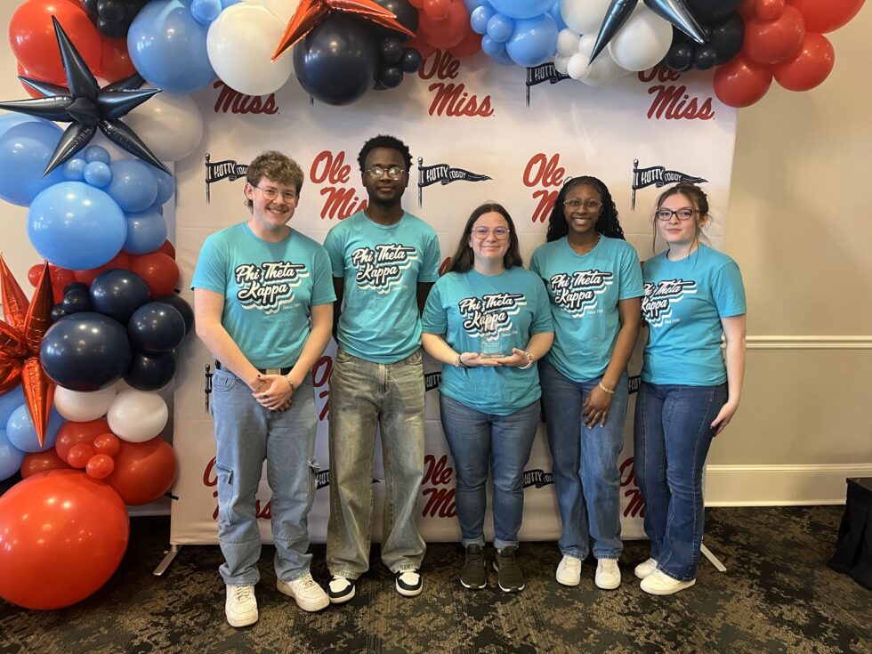Hinds CC Phi Theta Kappa chapters recognized at regional Spring Awards ...